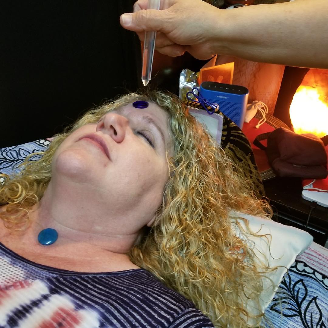 Tachyon Crystal Healer – Helping you reconnect to source energy